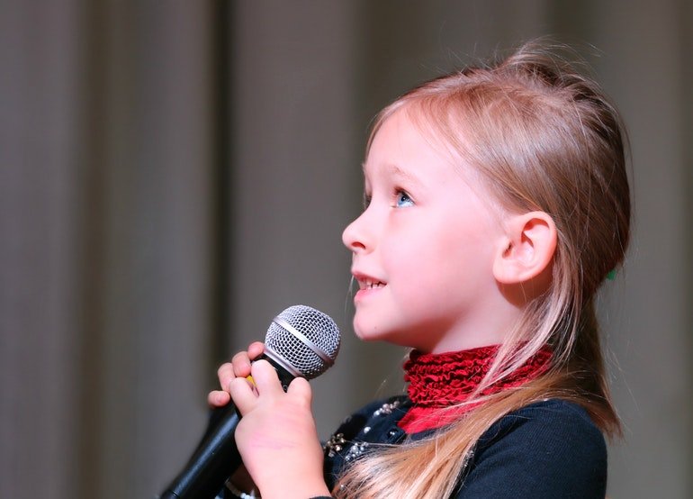 5 Public Speaking Skills For Kids To Become A Good Public Speaker In ...