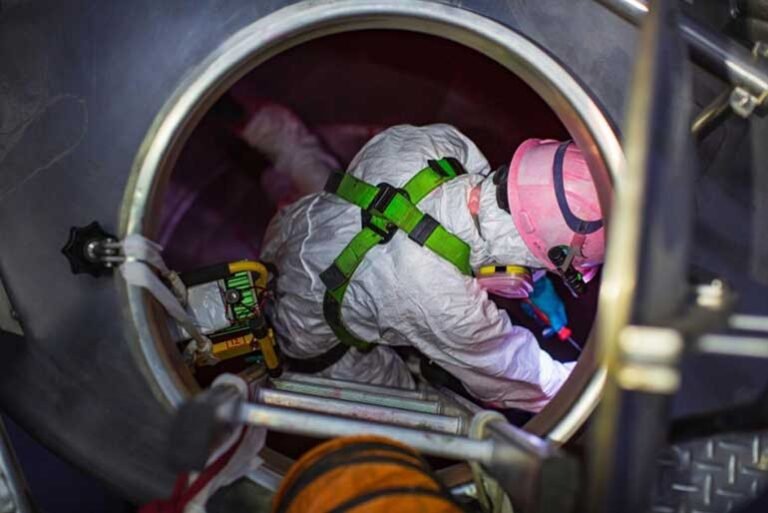 Tank Manways: Essential Components For Industrial Tanks – Flipping Heck!